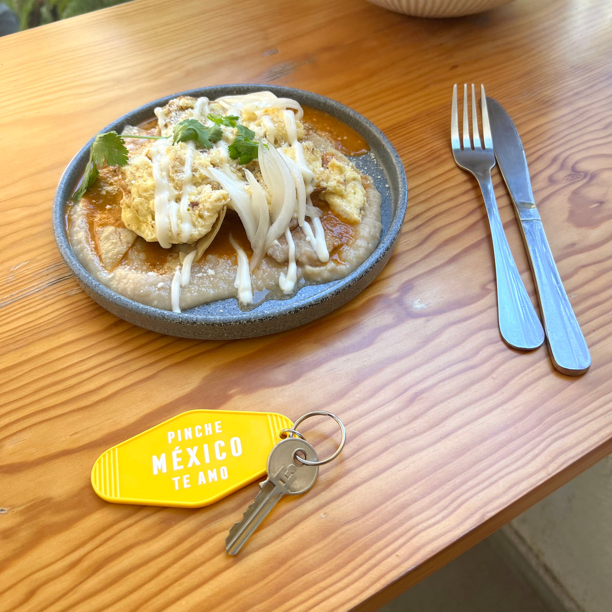 YELLOW PMTA KEYCHAIN – PINCHE MEXICO TE AMO